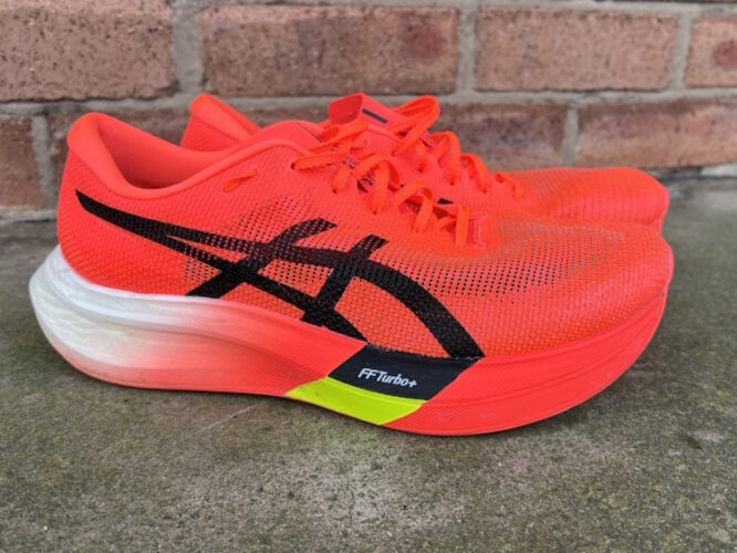 ASICS – MetaSpeed Sky Paris Review - The Lightweight Race Shoe - Find ...