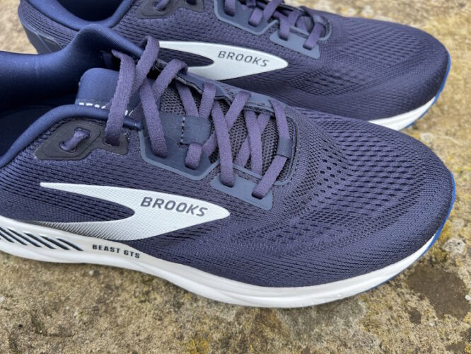 Brooks Beast GTS 24 Review - Is it the Best Support Shoe? - Find My ...